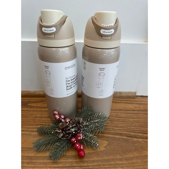 Owala | Dining | New Owala 32 Oz Target Exclusive Holiday Magic Rare ...